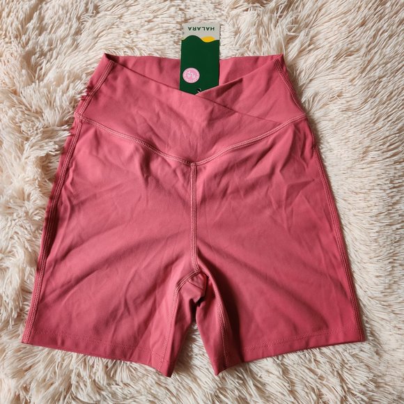 HALARA | Shorts | Halara Cloudful Fabric High Waisted Crossover Ruched ...